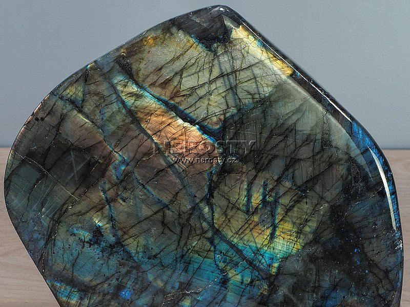 labradorit #15629 | Magické kameny